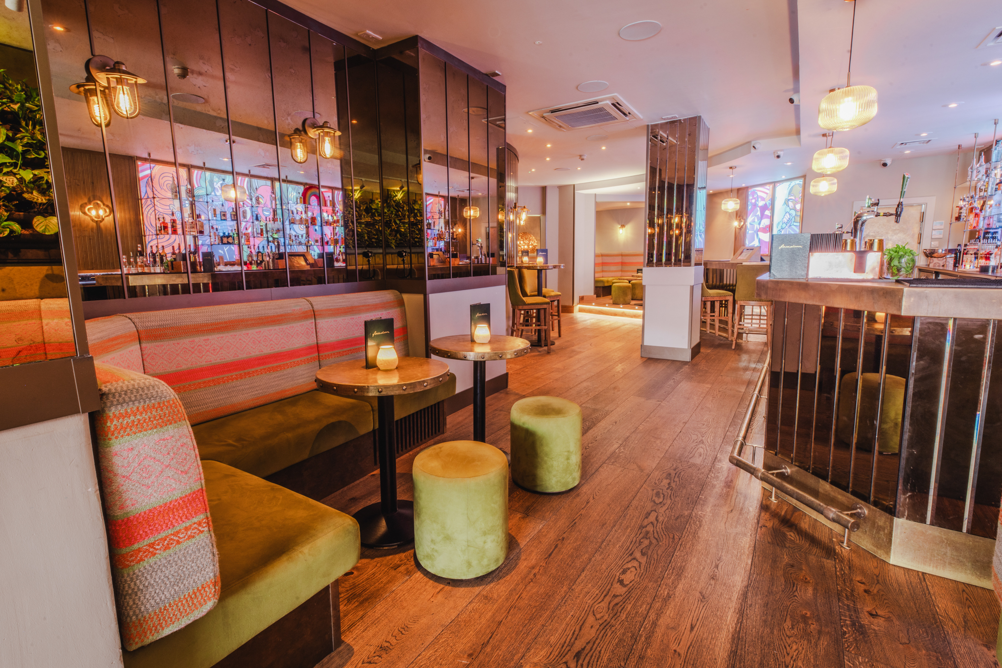 Freedom Bar – Freedom is a stylish and sophisticated Bar and Club ...