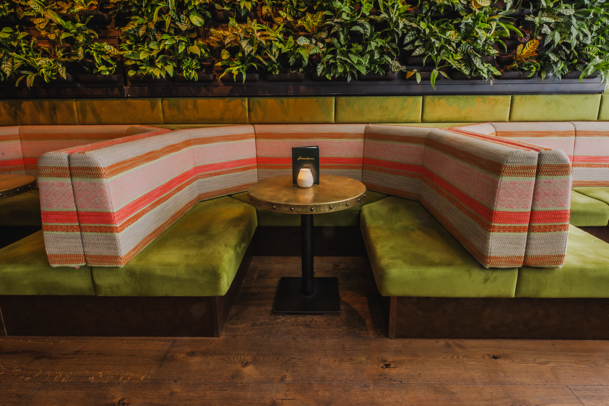 Freedom Bar – Freedom is a stylish and sophisticated Bar and Club ...